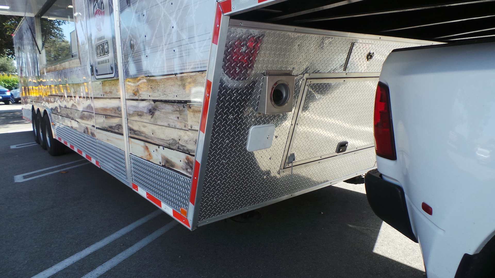 Farm & Flame Trailer LA Stainless Kings